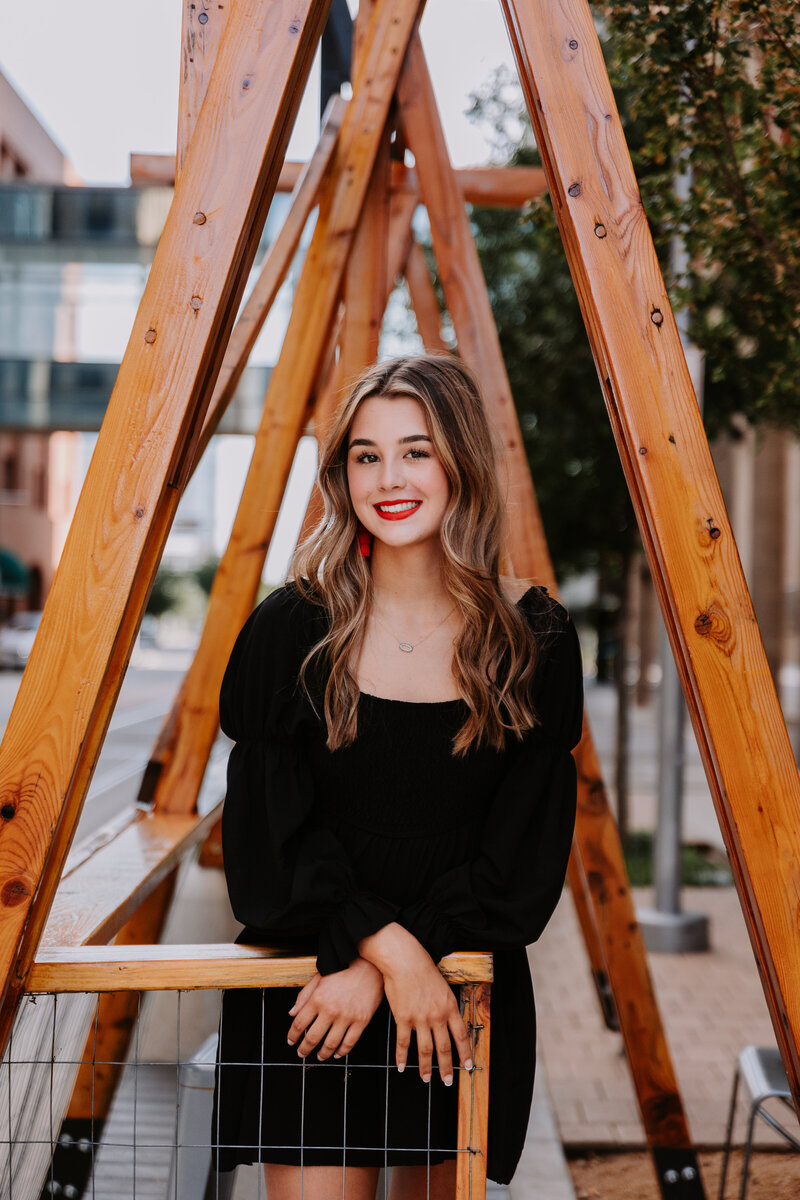 Senior Session Outfit Guide - Bridget Blood Photo